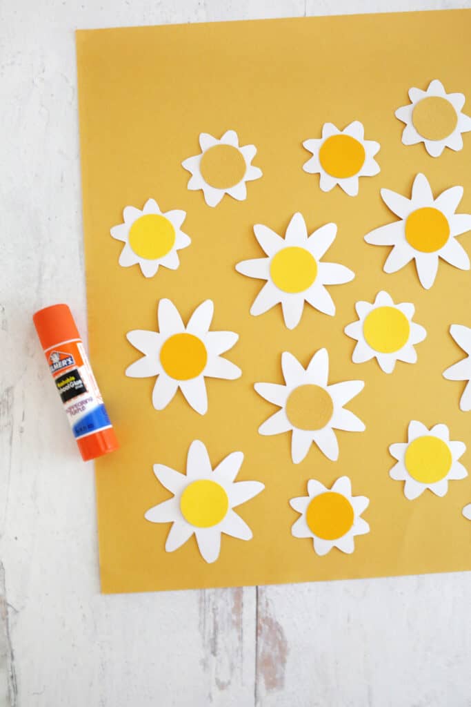 Kids Paper Daisy Crown (With Free Template)