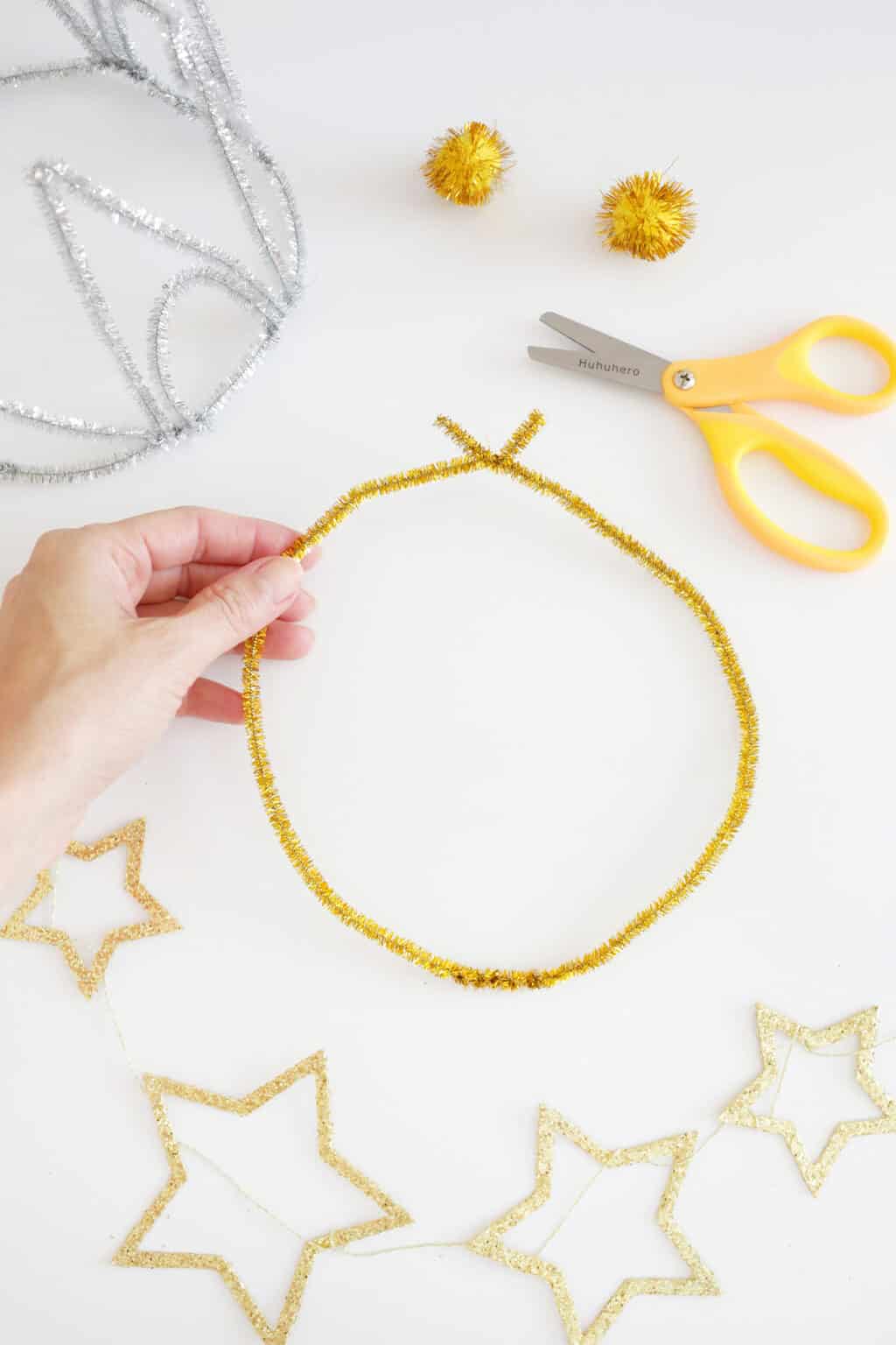 Pipe Cleaner Crown - Childhood Magic