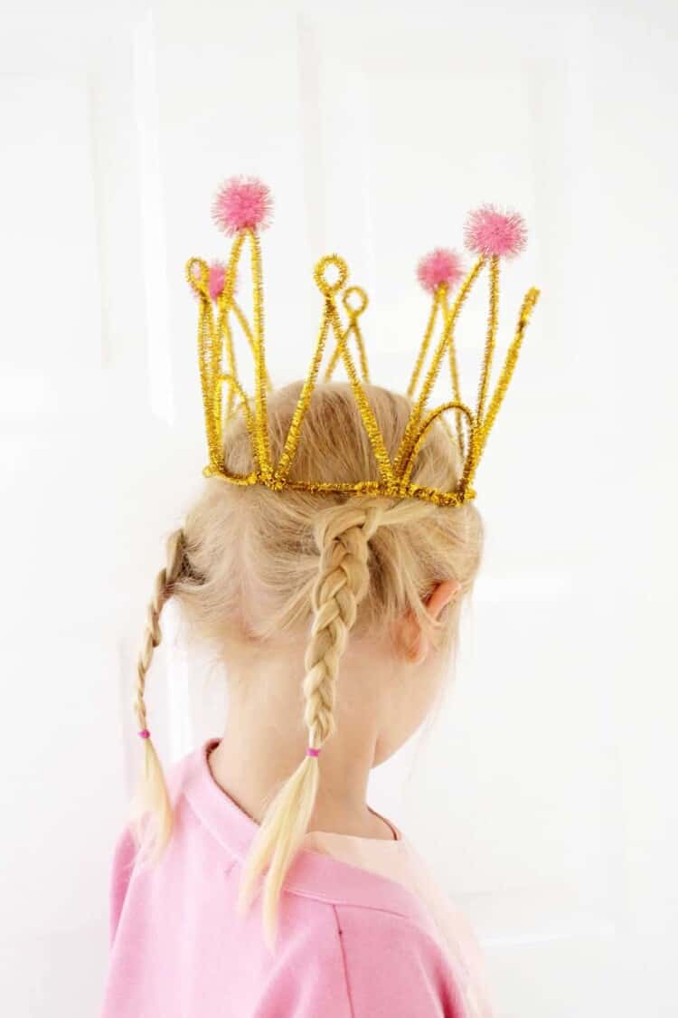 Pipe Cleaner Crown - Childhood Magic