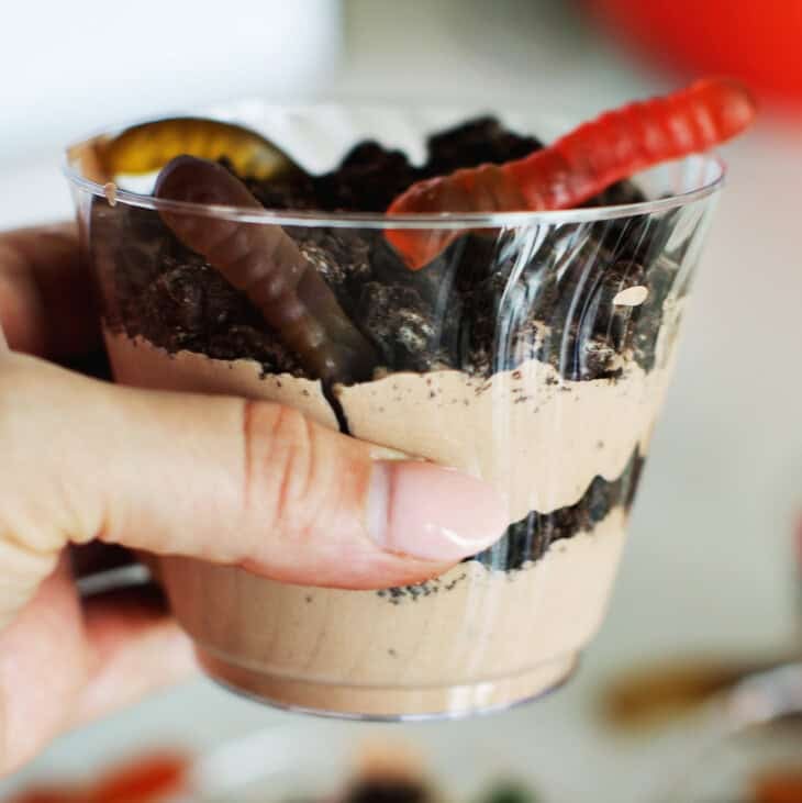 Easy Dirt Cups - Childhood Magic