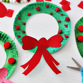 Paper Plate Christmas Wreath Kids Craft - Childhood Magic