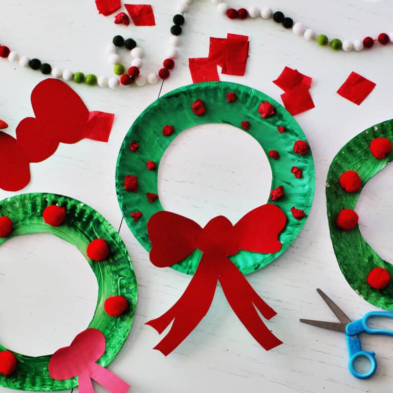 Paper Plate Christmas Wreath Kids Craft - Childhood Magic